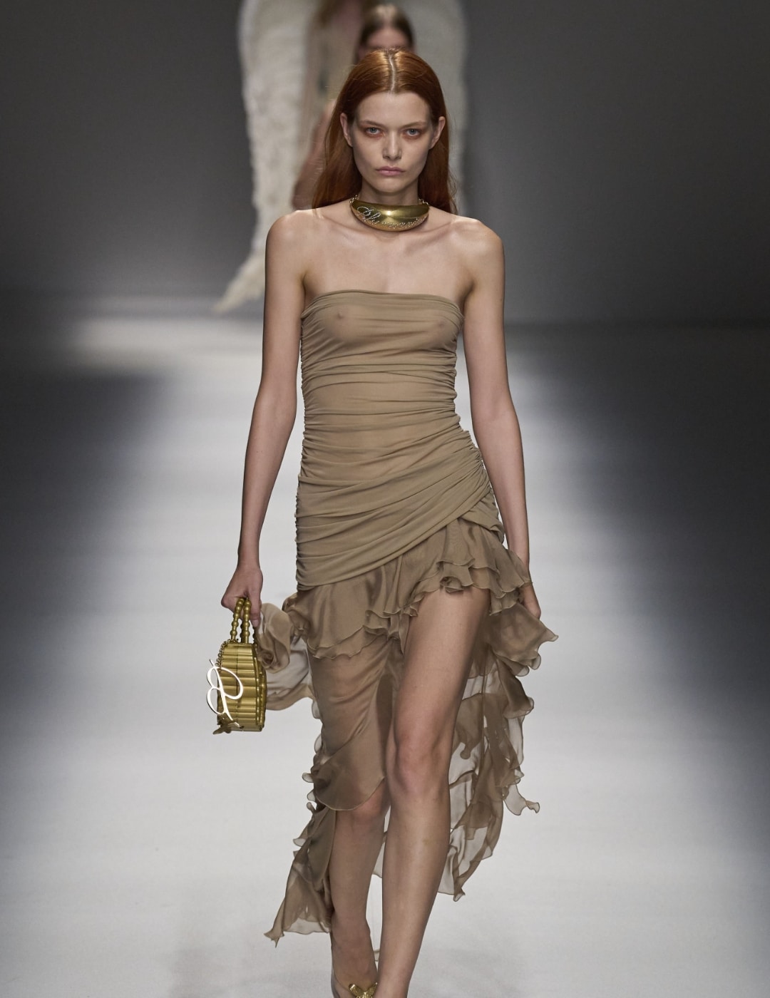 Fashion Quarterly | How to Adopt the Drop Waist Trend